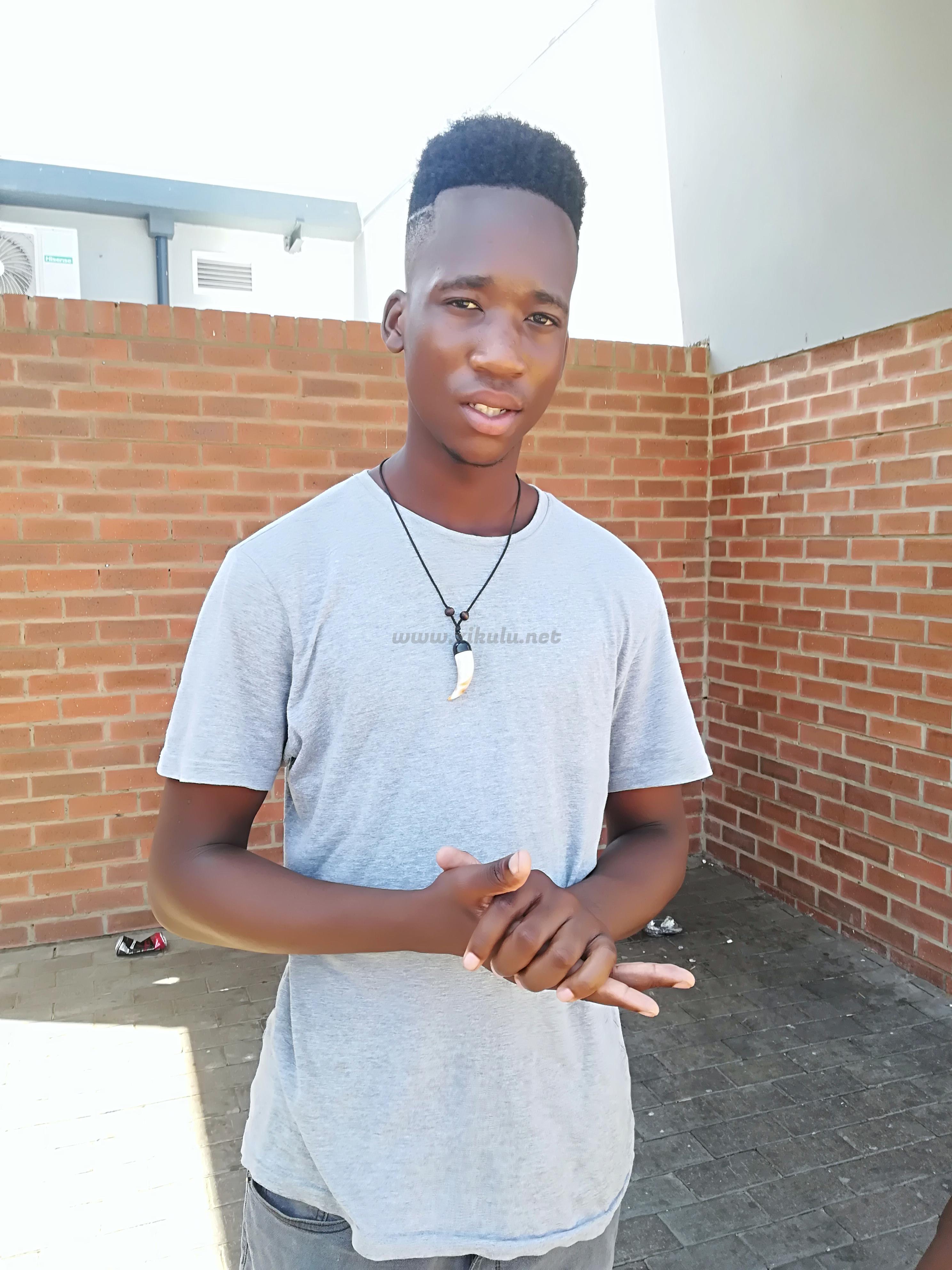 Jungle g ft vutshila.young k - Fake love | FREE mp3 Download [4.4MB]